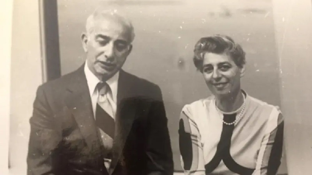 SYLVIA BLOOM: MILLONES EN SECRETO
